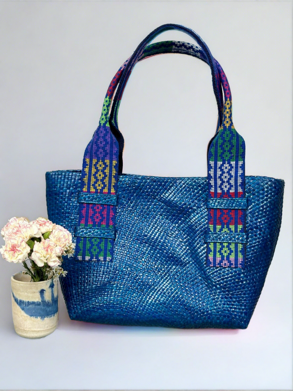 Malingkat Weaves - Handwoven Fabrics & Handcrafted Heritage Pieces